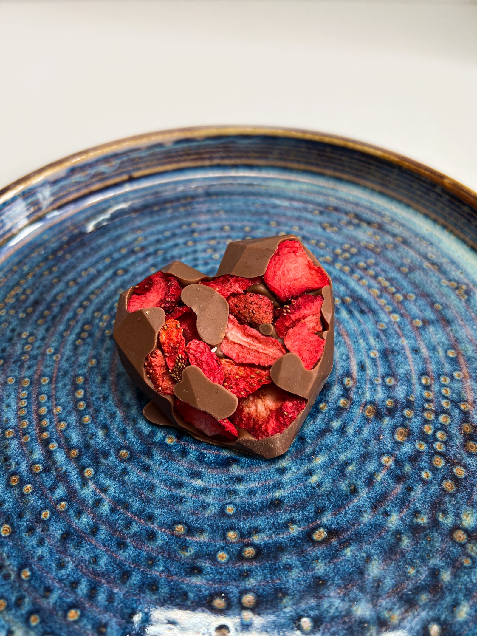 Diamond Delights: Box of 6 Belgian Chocolate Heart Gems, Grand Edition ...